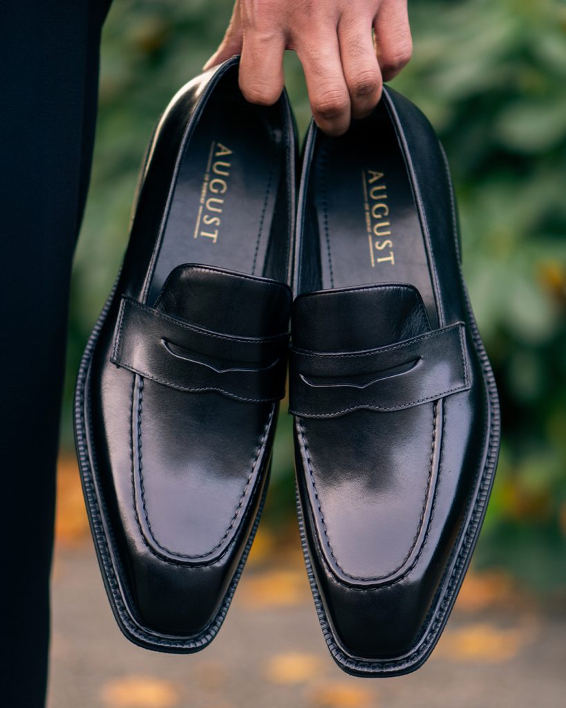 AUGUST OF NORWAY – Tidløs Herrestil